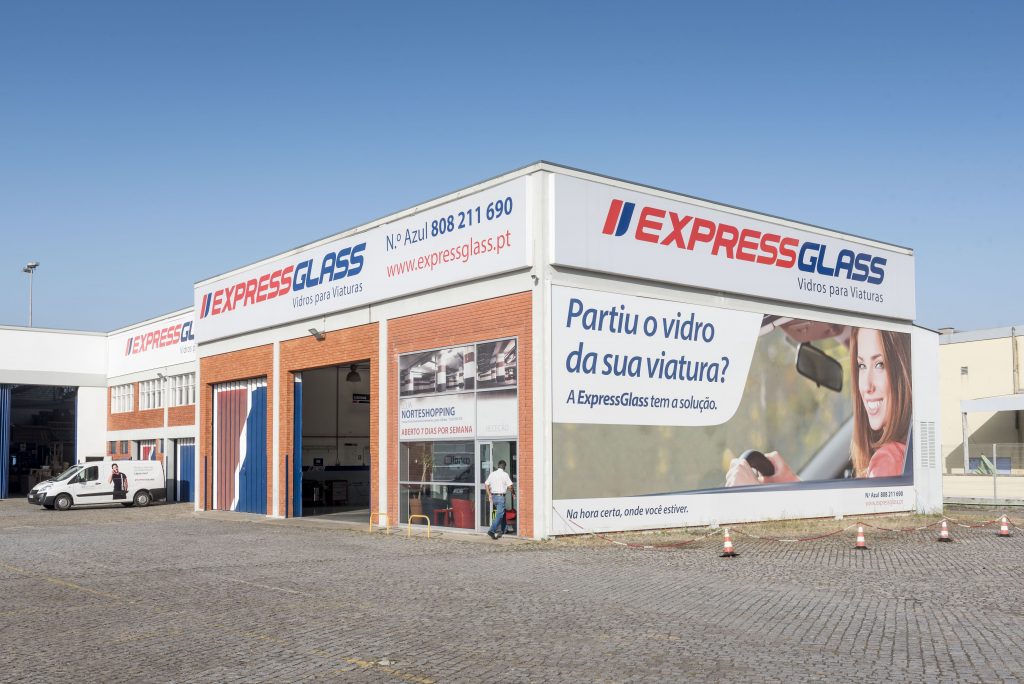 Express Glass – Best Card Club